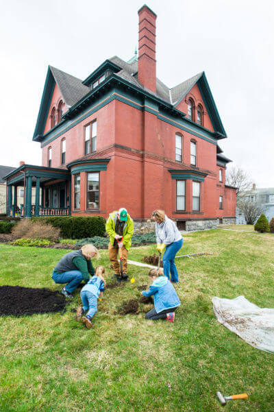 TREE TOGA: Trees for the next generation - Sustainable Saratoga